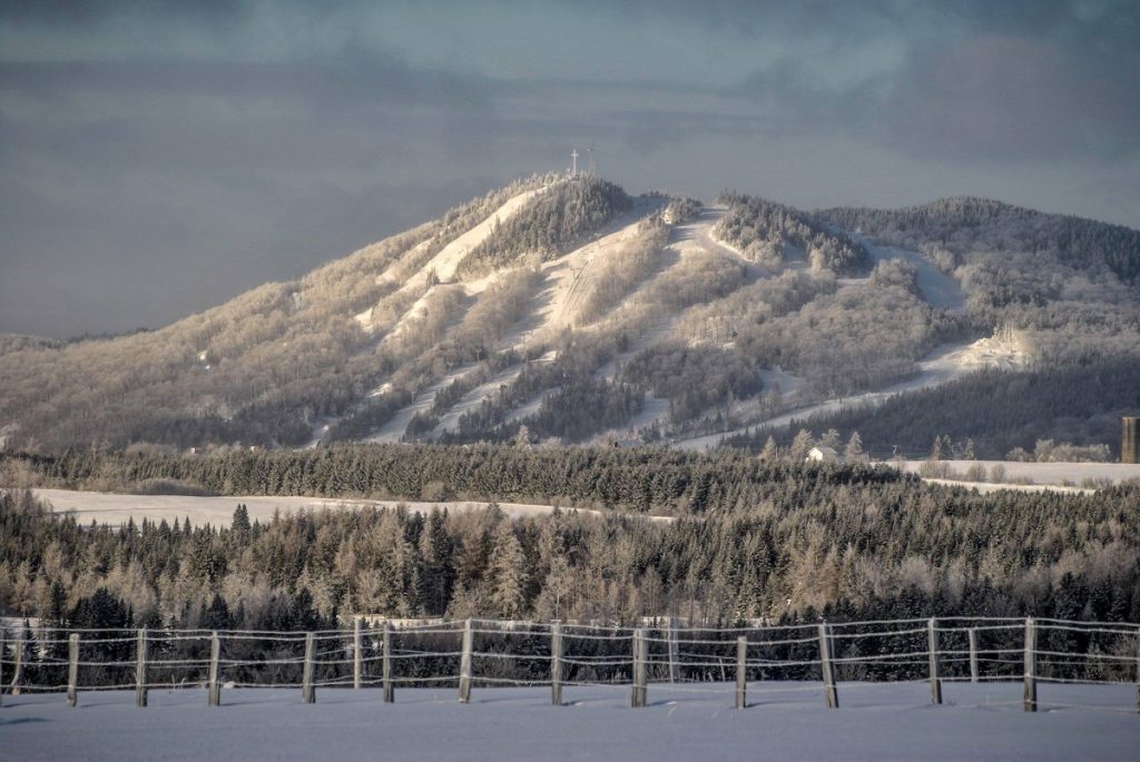 Suivez le guide au Mont-Orignal - Zone.Ski