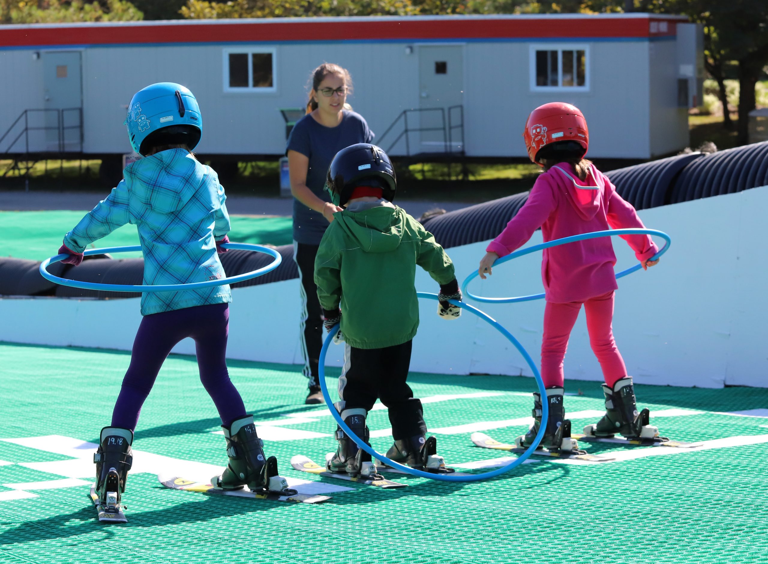 Maneige innove avec une pente sèche pour initier les débutants - Zone.Ski