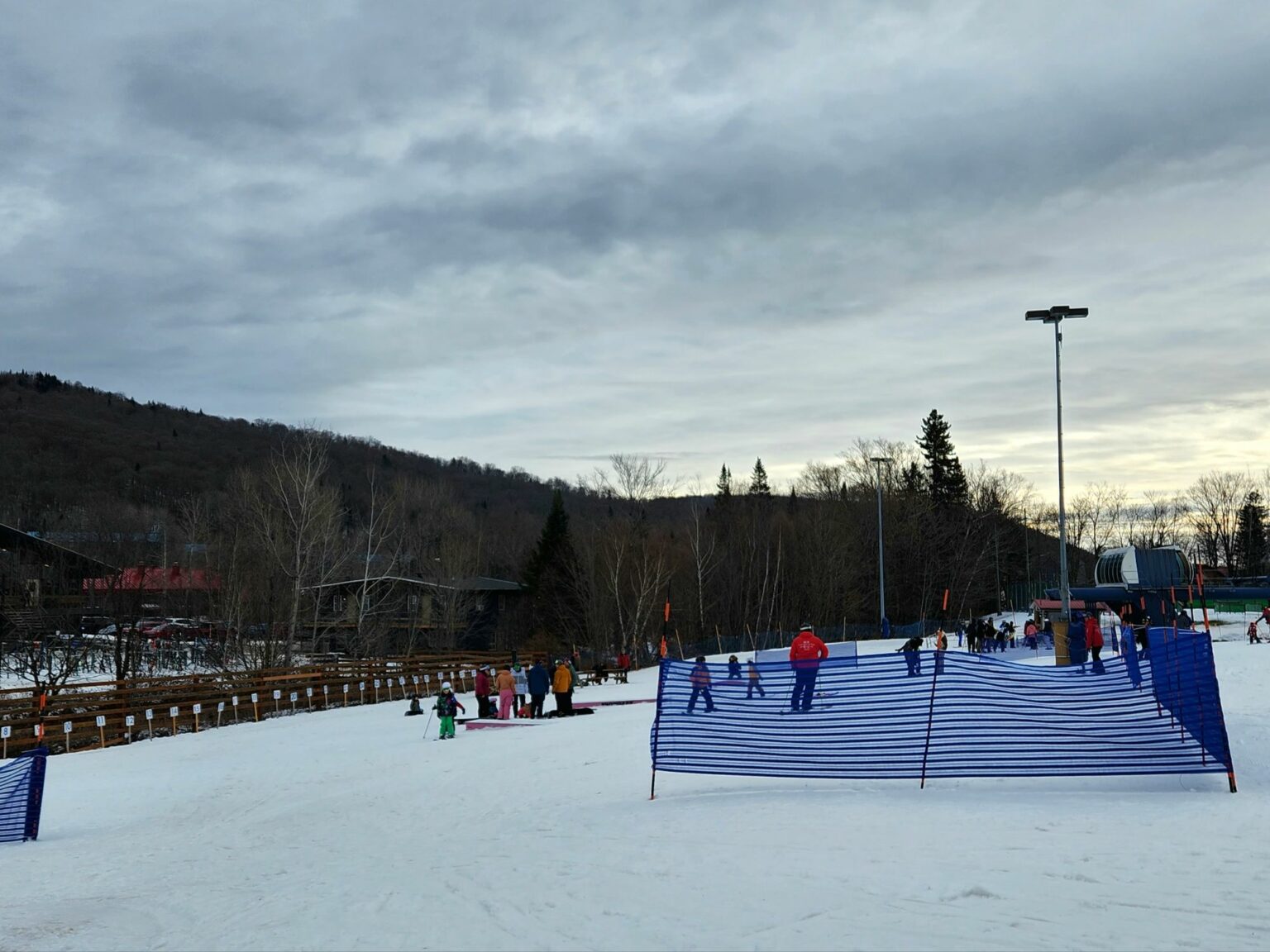 En images: Stoneham, 27 décembre 2023 - Zone.Ski
