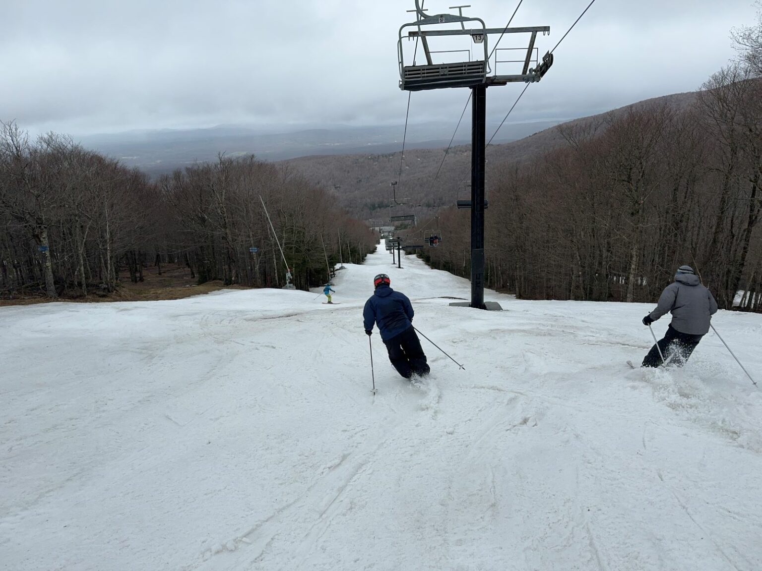 En images: Mont SUTTON, 13 avril 2024 - Zone.Ski